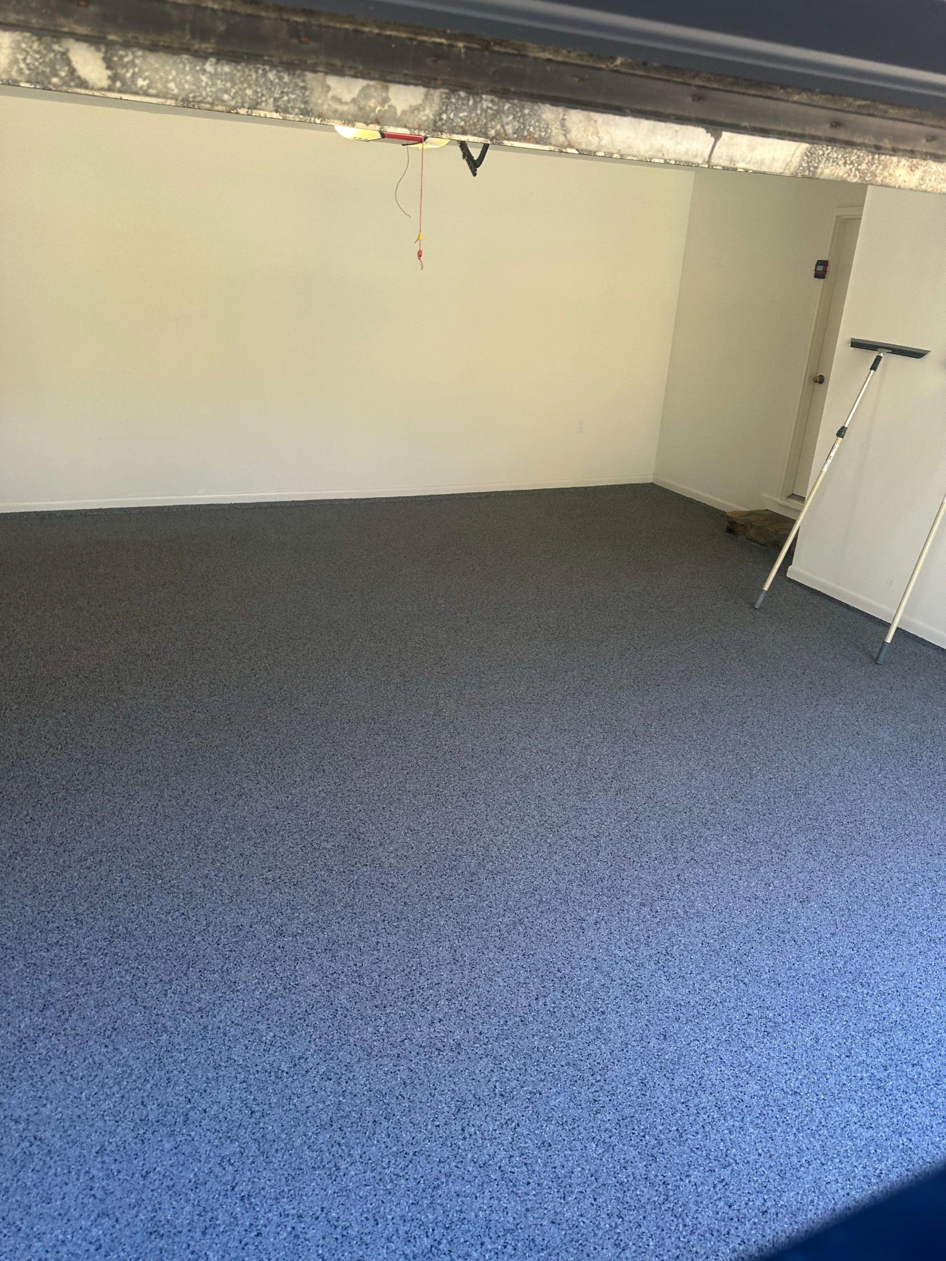 Roswell Garage Gets A Nightfall Flake Makeover! | Garage Floor Masters